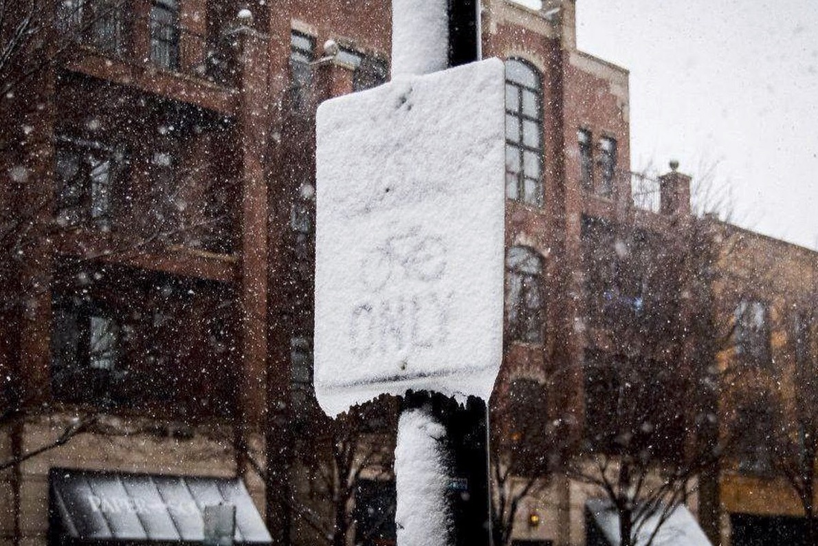 Chicago's Late-April Snowfall Set To Break Records