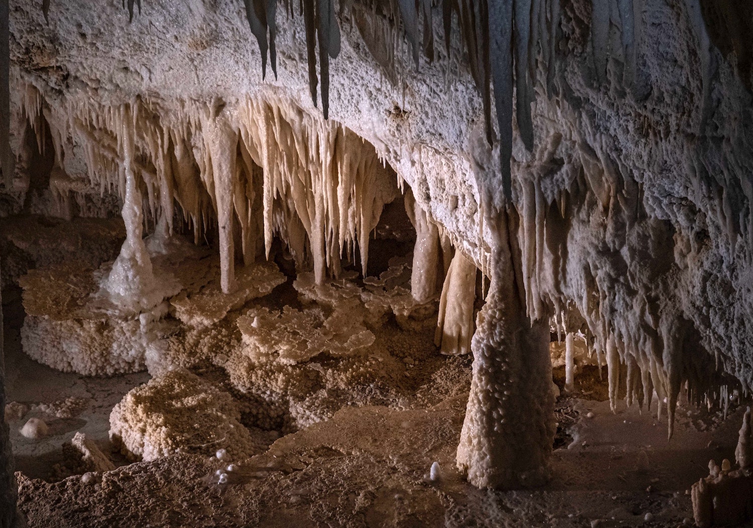 New Research: Pyrenees Caves Reveal A Warmer Past - Climate Change Dispatch